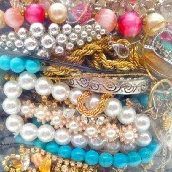 Jewelry | Random Costume Jewelry Grab Bag 5 Lbs Includes Weight Of Box ...